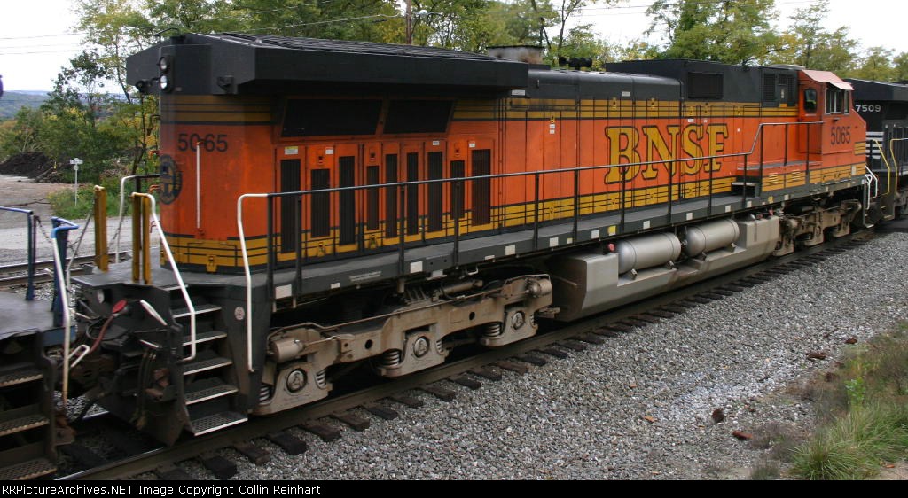 BNSF 5065